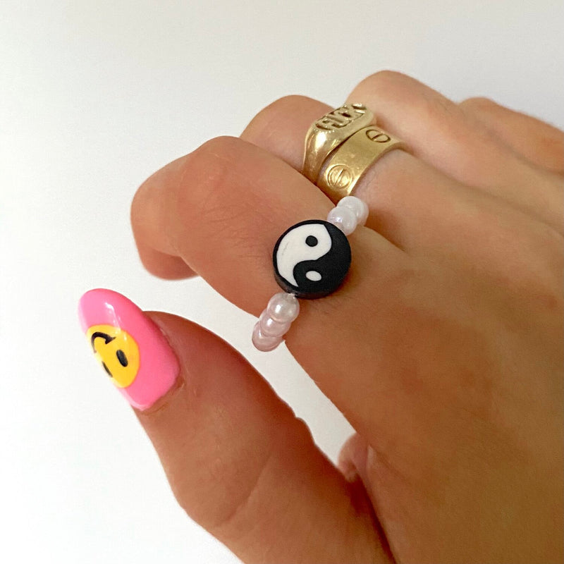 Yin Yang Pearl Ring – Colorful Natalie